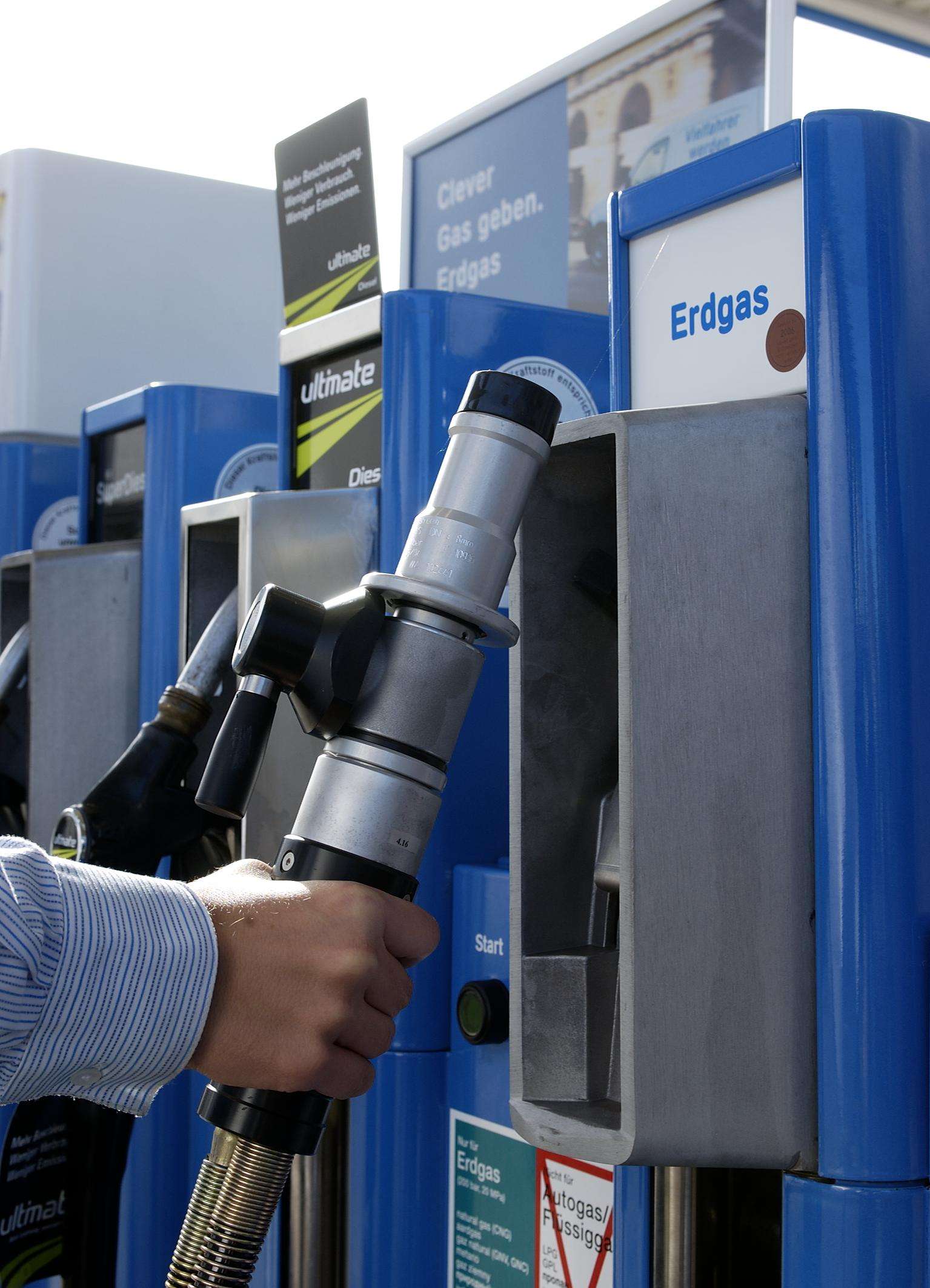 Kraft- & Schmierstoffe