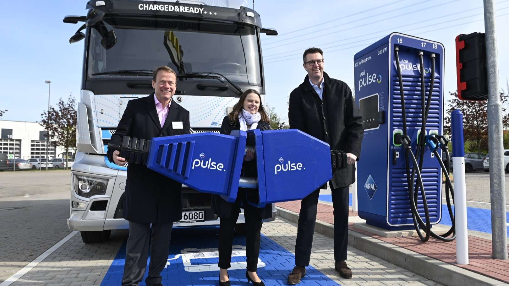 Neuer Ladestandort in Hamburg-Moorfleet: Aral pulse baut Vorreiterrolle bei Ladeinfrastruktur ...